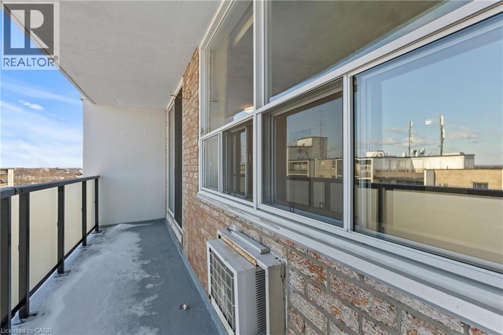 For sale: 359 GENEVA Street Unit# 1004, St. Catharines, Ontario L2N2G5 ...