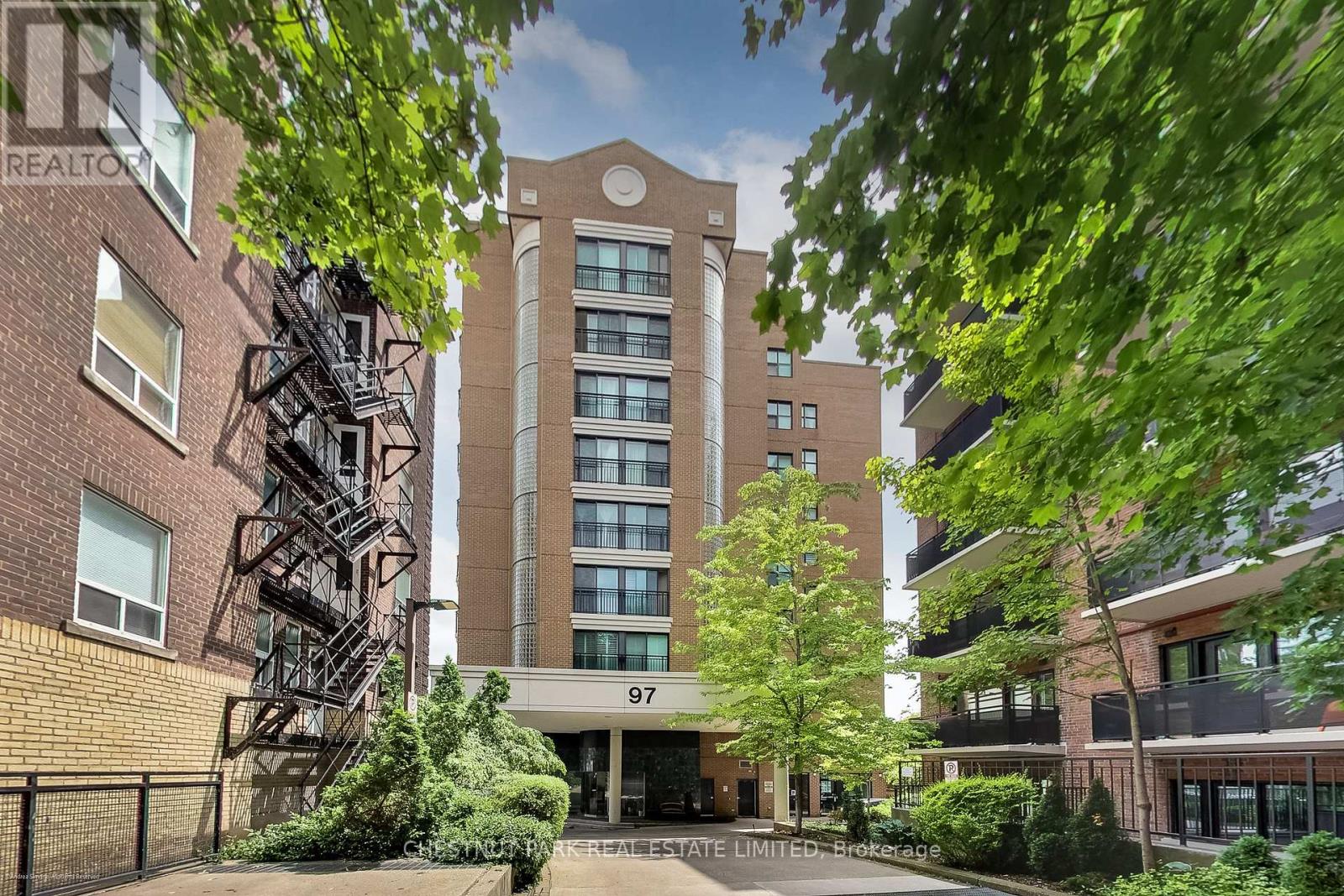For sale: 201 - 97 LAWTON BOULEVARD, Toronto (Yonge-St. Clair), Ontario ...