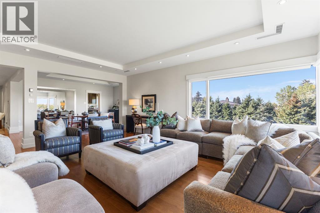 4N, 222 Eagle Ridge Drive SW, Calgary, Alberta T2V2V7 - A2290278 ...