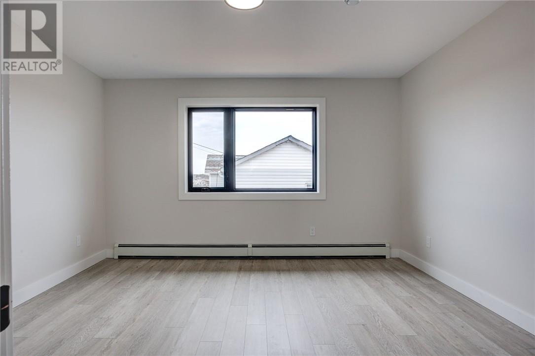 For rent: 633 Notre Dame Unit# 2, Azilda, Ontario P0M1B0 - 2126339 ...