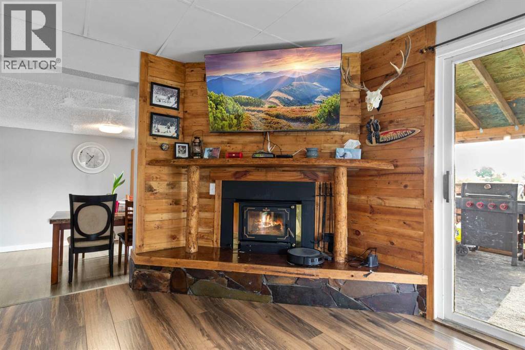 For sale: 24 Main Street, Ardley, Alberta T0M0V0 - A2234335 | REALTOR.ca