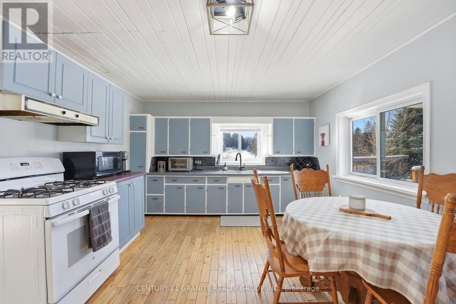 For sale: 1367 DETLOR ROAD, Bancroft (Dungannon Ward), Ontario K0L2L0 ...