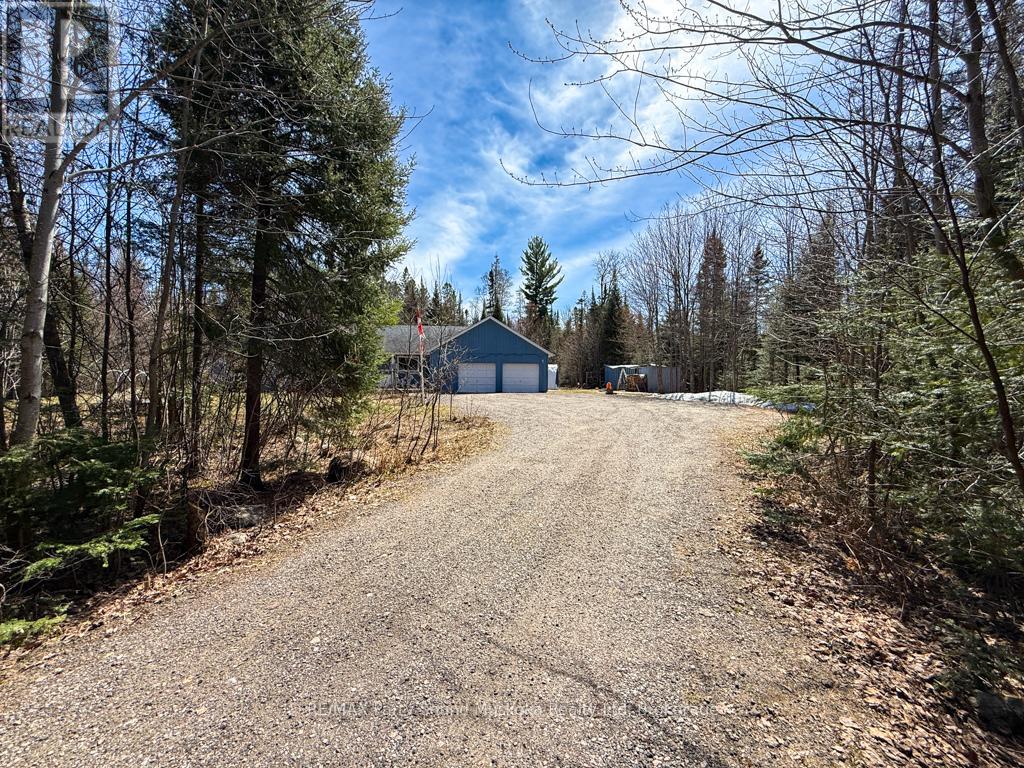 For sale: 1819 MACHAR STRONG BOUNDARY ROAD W, Strong, Ontario P0A1Z0 ...