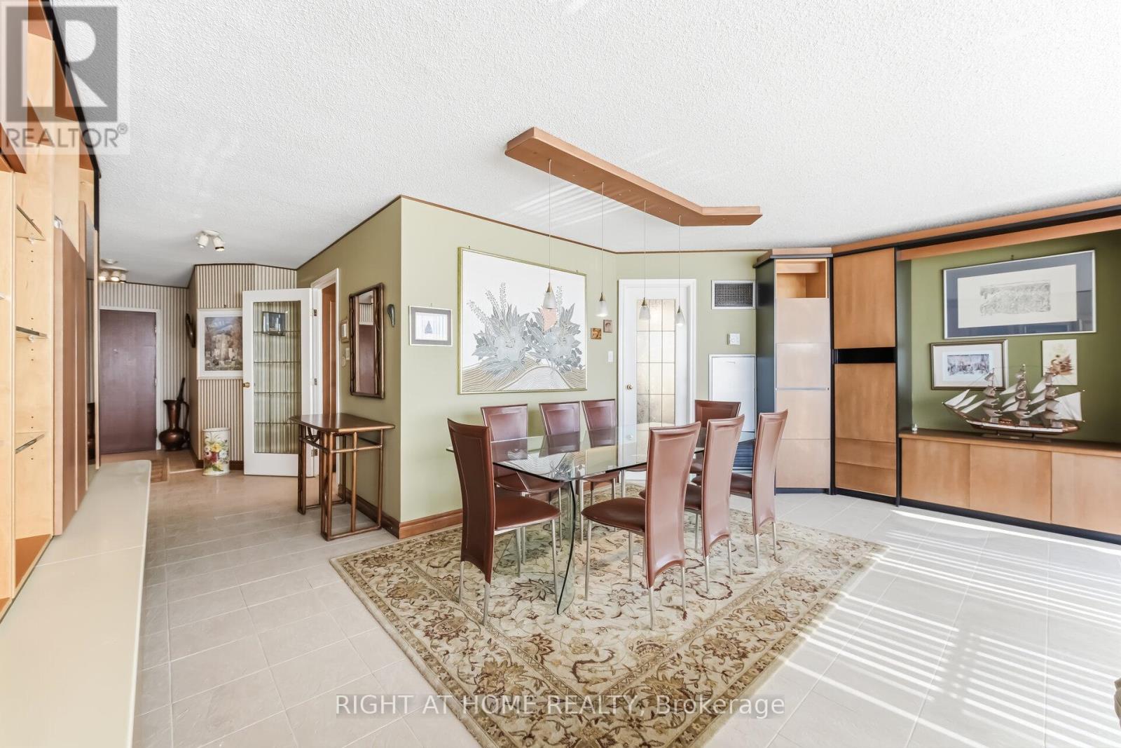For sale: 711 - 120 PROMENADE CIRCLE, Vaughan (Brownridge), Ontario ...