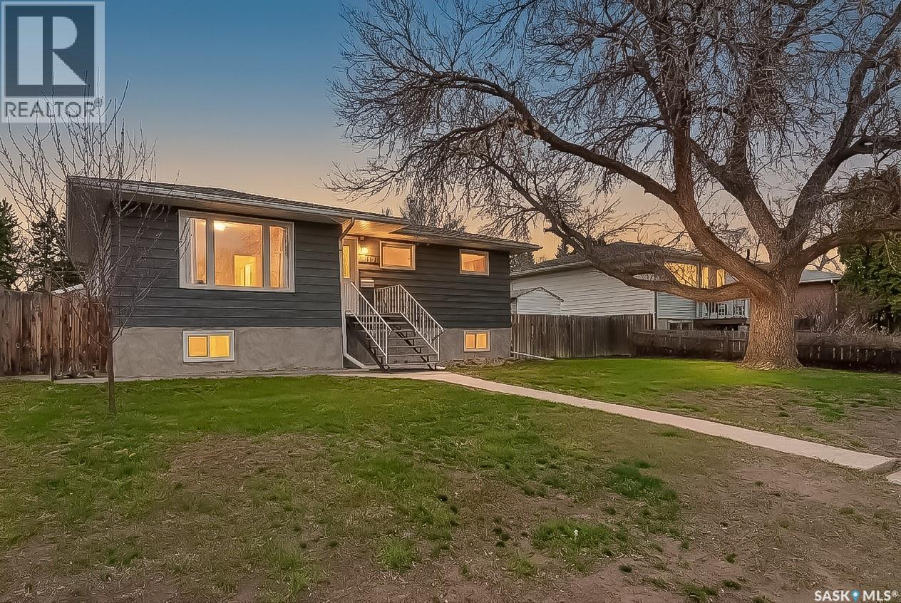 For sale: 1154 Caribou STREET W, Moose Jaw, Saskatchewan S6H2B5 ...