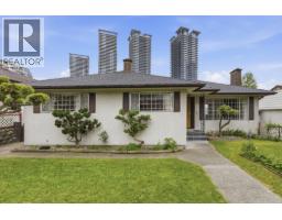 For sale: 4782 RIDGELAWN DRIVE, Burnaby, British Columbia V5C3Y2 ...