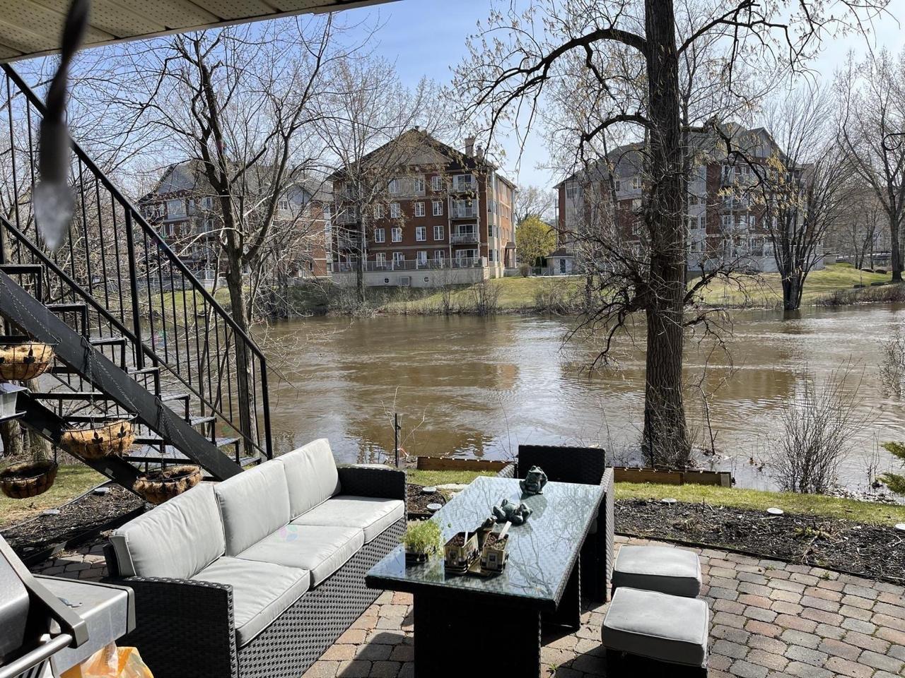 À vendre : 61 Prom. des Îles, #2, Laval (Chomedey), Québec H7W5J6 ...