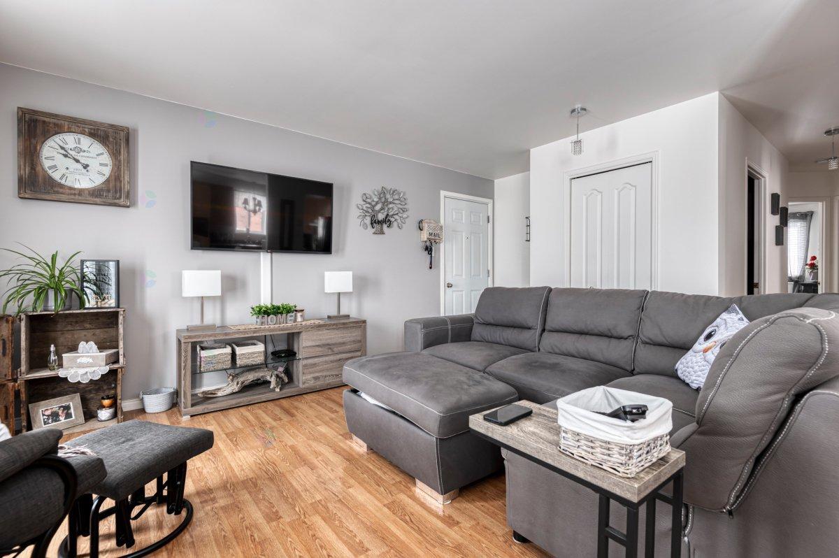 À vendre : 530-544 Rue G.-E.-Cyr, Drummondville, Québec J2C7Z5 ...