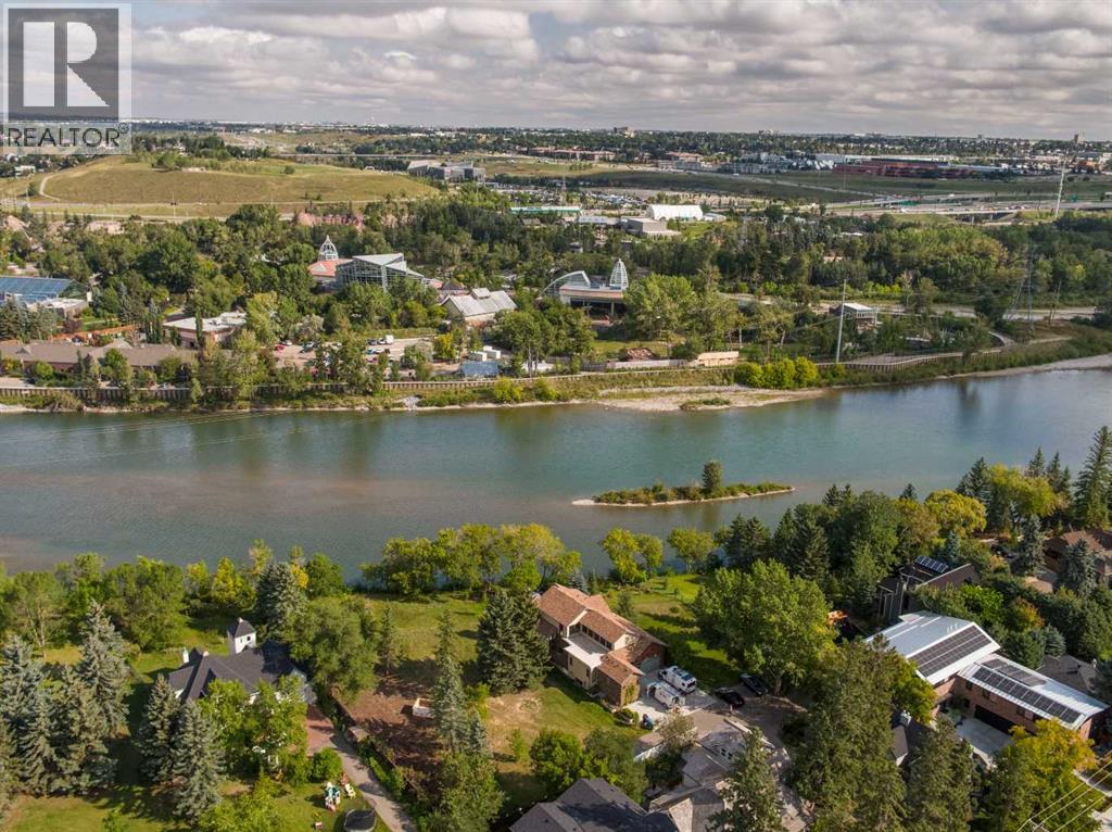 For sale: 10 Major Stewart Lane SE, Calgary, Alberta T2G5R6 - A2296730 ...