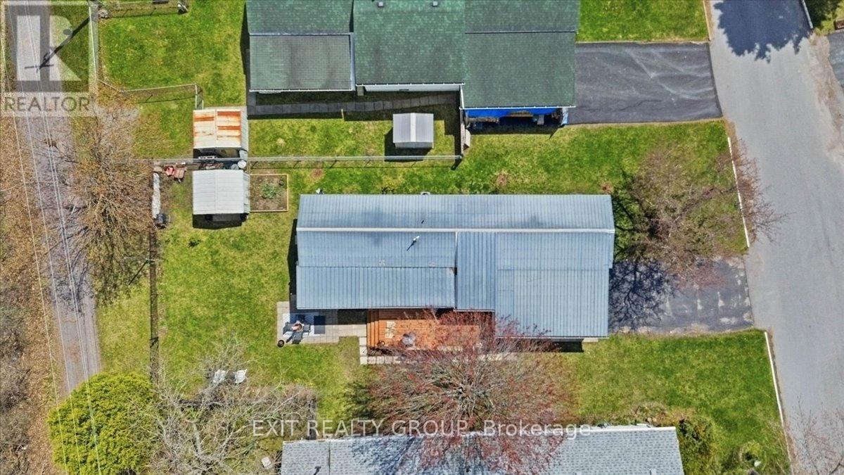 For sale: 22 LINDEN BOULEVARD, Quinte West (Sidney Ward), Ontario ...