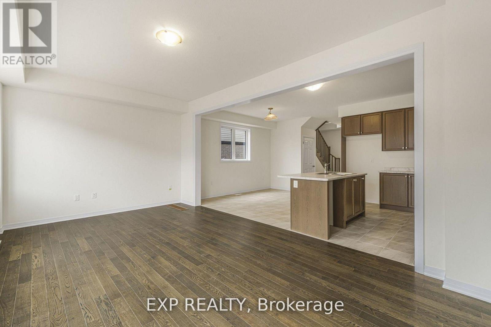 For rent: 25 CANVAS CRESCENT, Welland (Dain City), Ontario L3B0P4 ...
