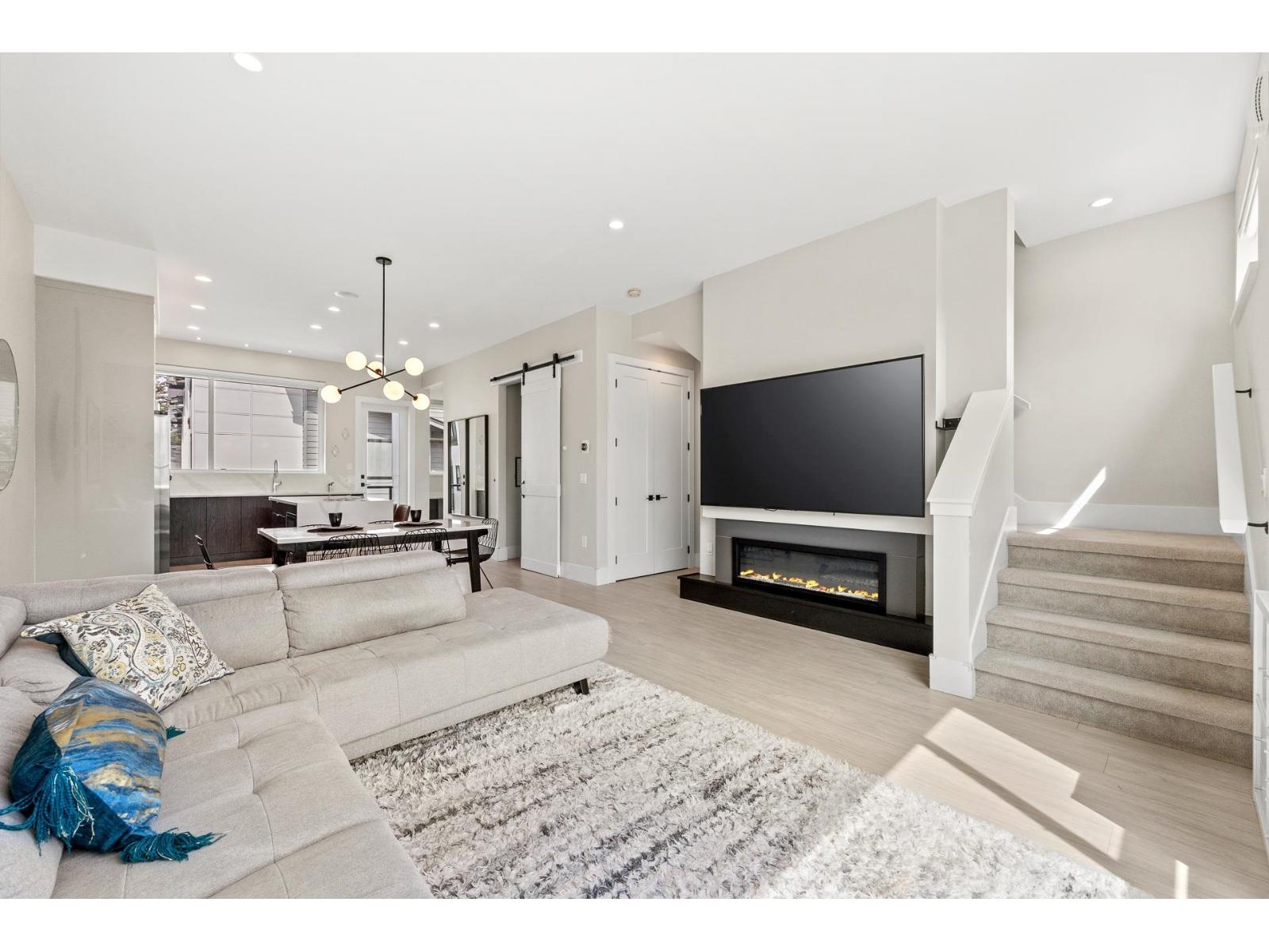 For sale: 37 16589 25A AVENUE, Surrey, British Columbia V3Z1H5 ...