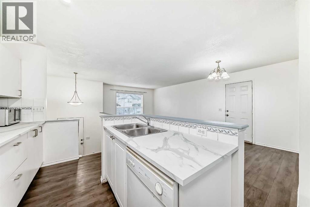 202 Saddlemead Green NE, Calgary, Alberta T3J4M7 - A2312106 | REALTOR.ca
