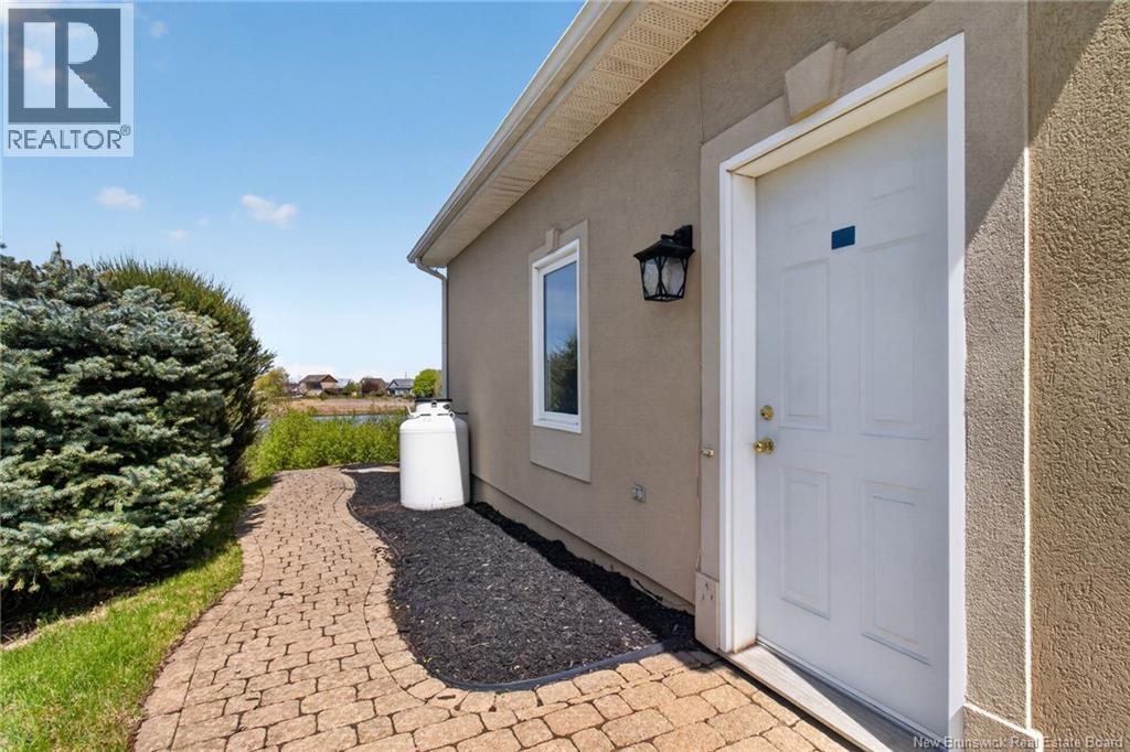 For sale: 488 Wayne St., Shediac, New Brunswick E4P2W9 - NB138749 ...