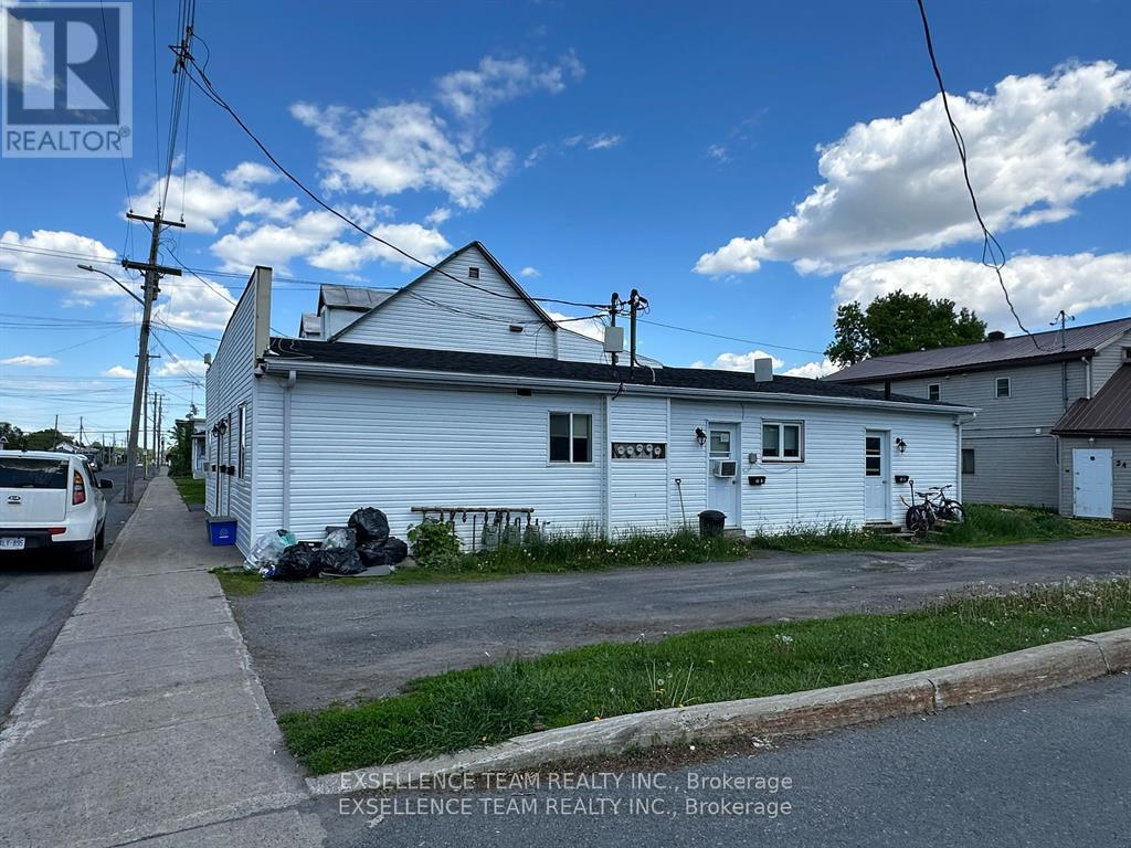 For sale: 28 LOCHIEL ROAD, North Glengarry, Ontario K0C1A0 - X13158762 ...