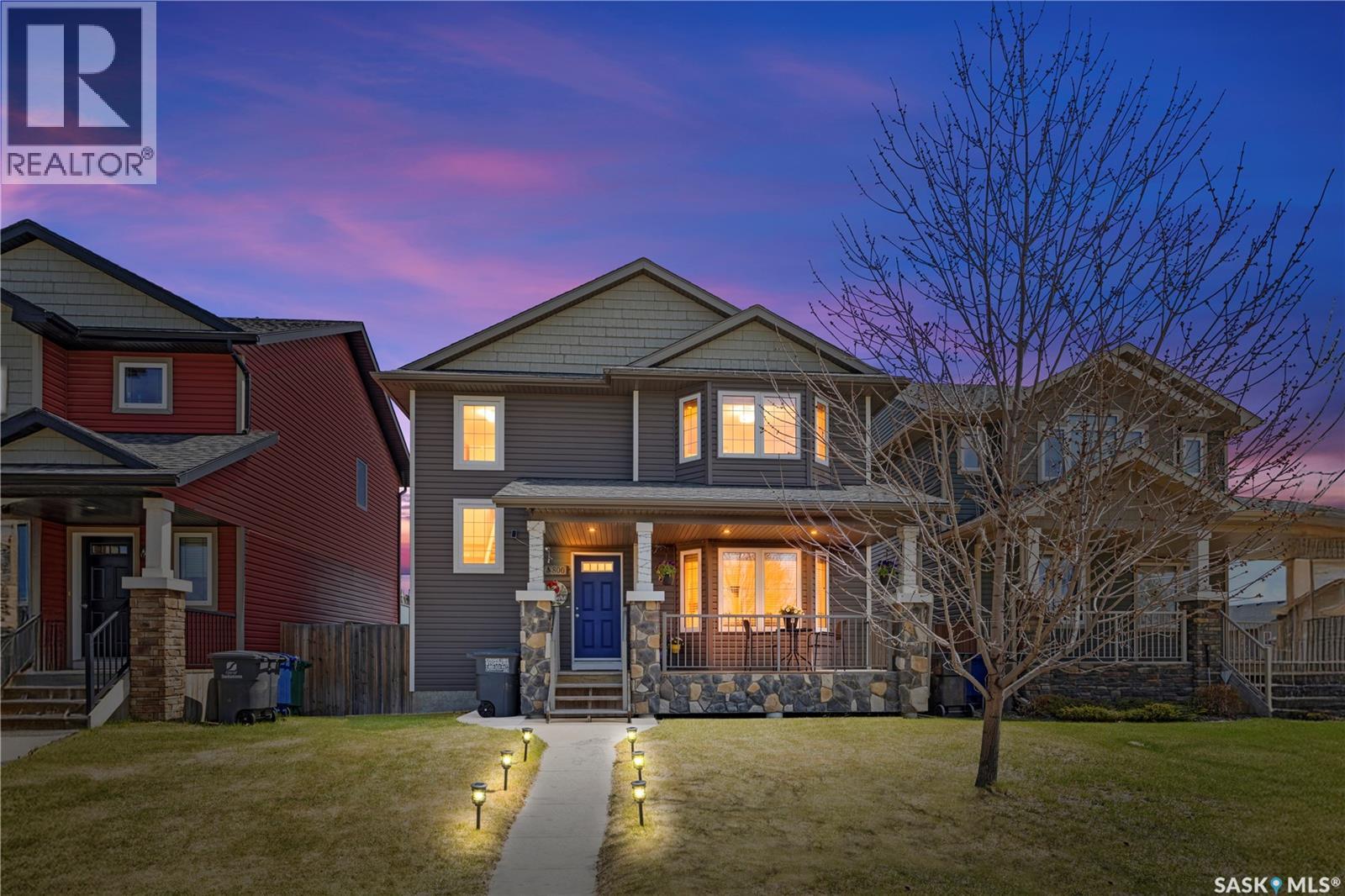 For sale: 806 Stonebridge COMMON, Saskatoon, Saskatchewan S7T0M8 ...