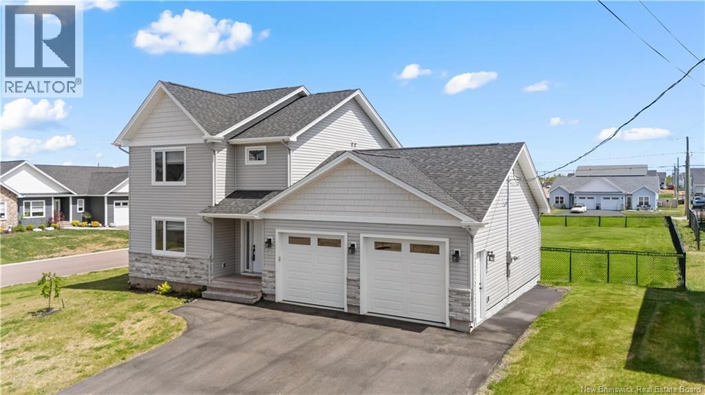 For sale: 2 Robert Street, Shediac, New Brunswick E4P0K9 - NB140116 ...