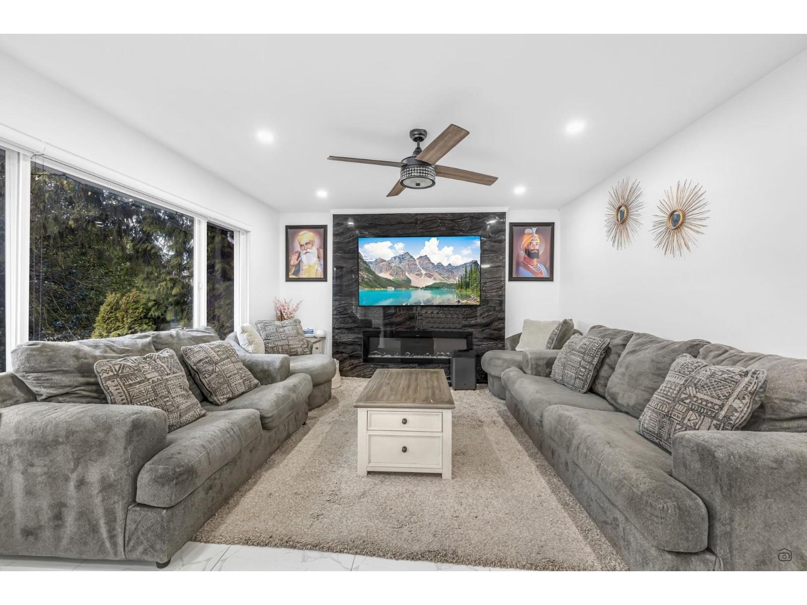 For sale: 11761 92 AVENUE, Delta, British Columbia V4C3L3 - R3126061 ...