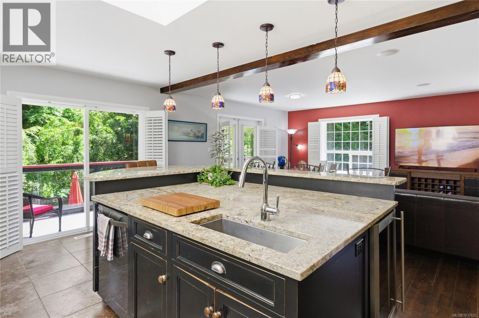 For sale: 3555 Dougan Dr, Cobble Hill, British Columbia V0R1L0 ...