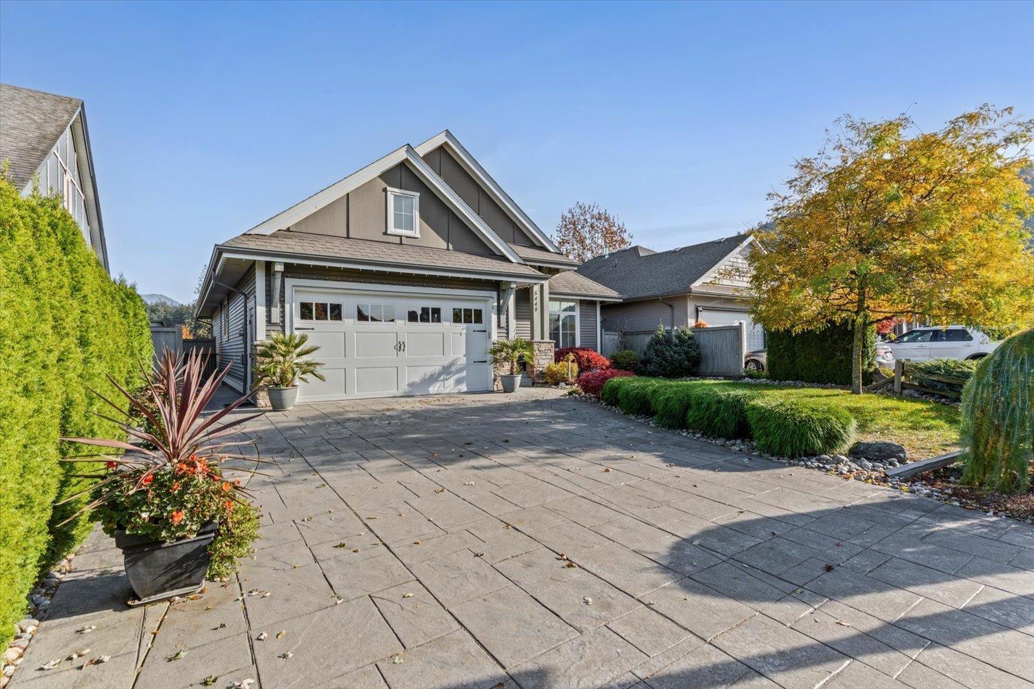 For sale: 5440 CHINOOK STREET, Sardis South, Chilliwack, British ...
