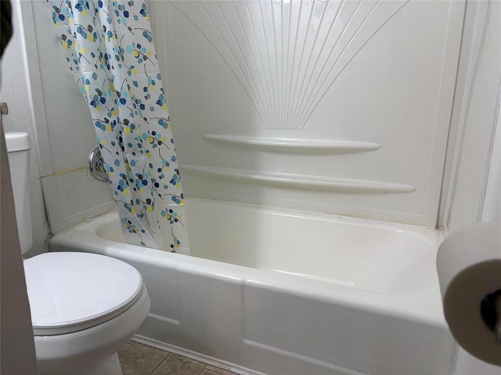 For sale: 175 Waddell Avenue W, Dominion City, Manitoba R0A0H0 ...