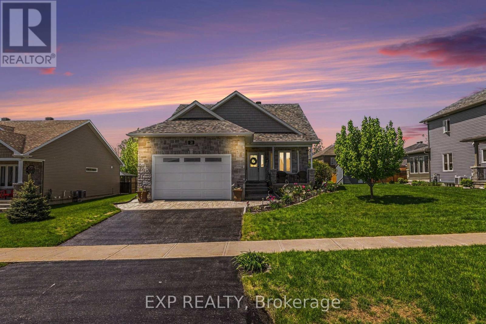 For sale: 28 JIM BROWNELL BOULEVARD, South Stormont, Ontario K0C1P0 ...
