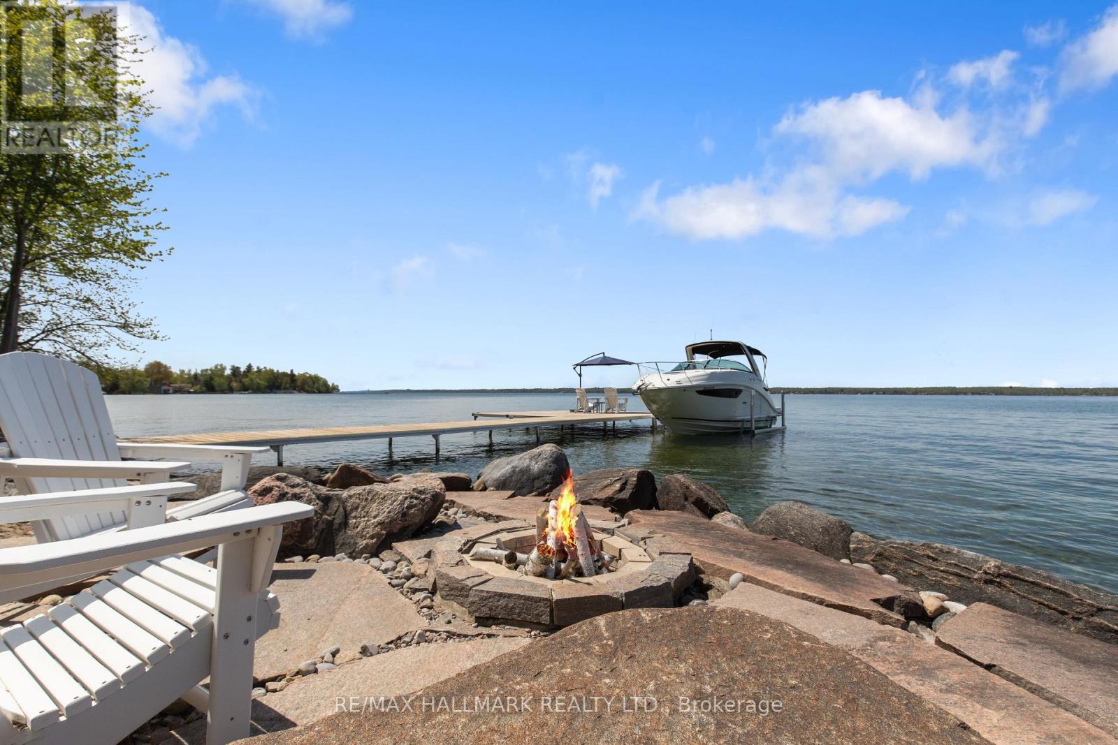 For sale: 30 GOOCH PARK DRIVE, Innisfil, Ontario L9S2S6 - N13167026 ...