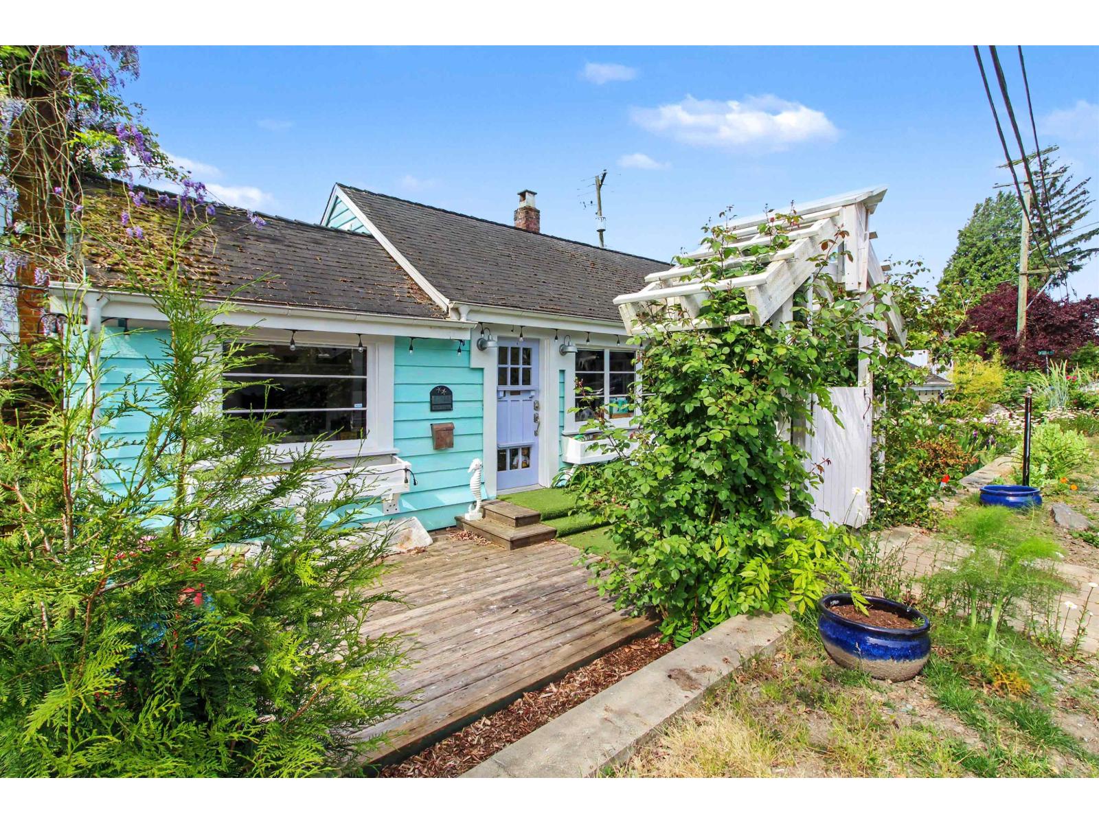 For sale: 12244 SULLIVAN STREET, Surrey, British Columbia V4A3B6 ...