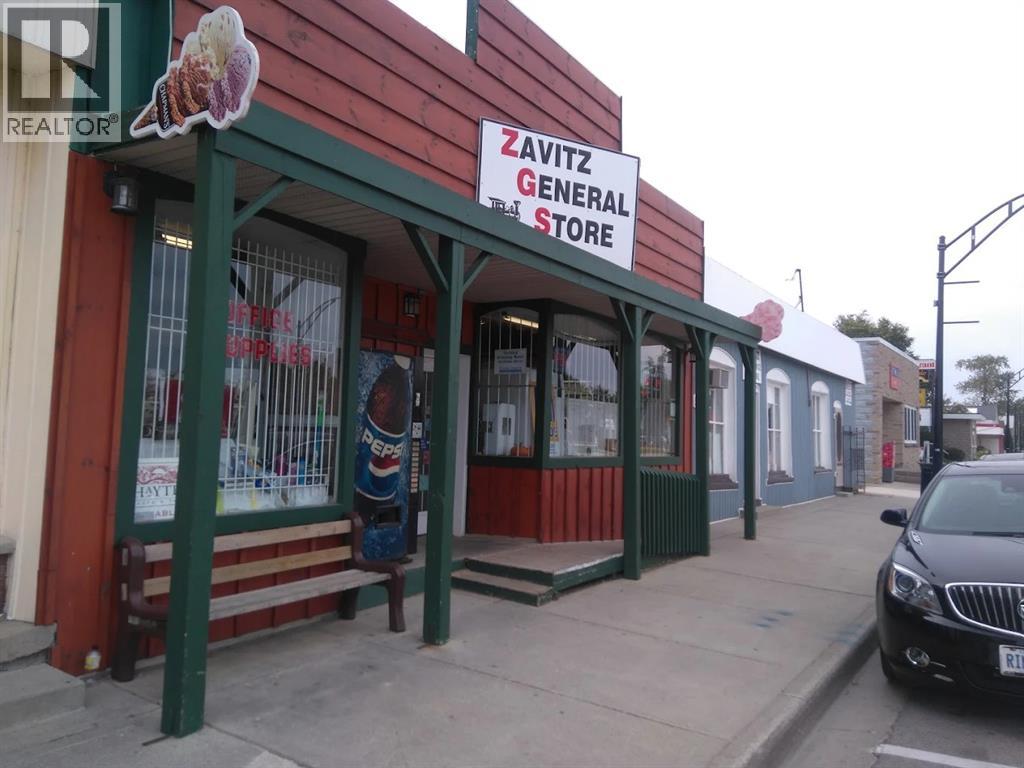 For sale: 99 MAIN STREET, Lambton Shores, Ontario N0M2N0 - 26011953 ...