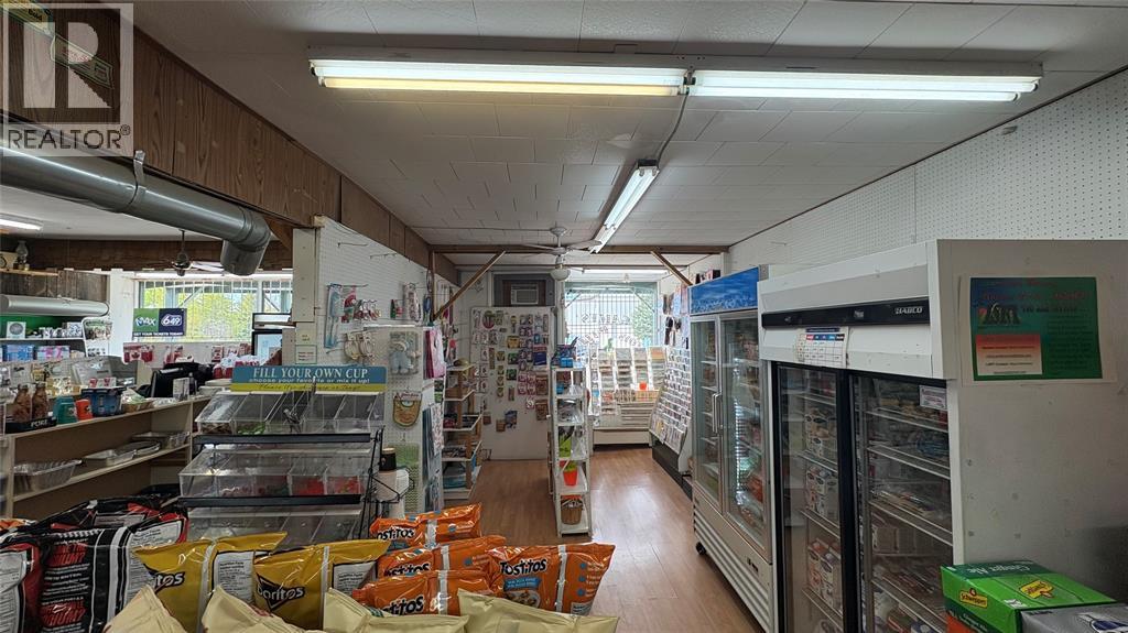 For sale: 99 MAIN STREET, Lambton Shores, Ontario N0M2N0 - 26011953 ...