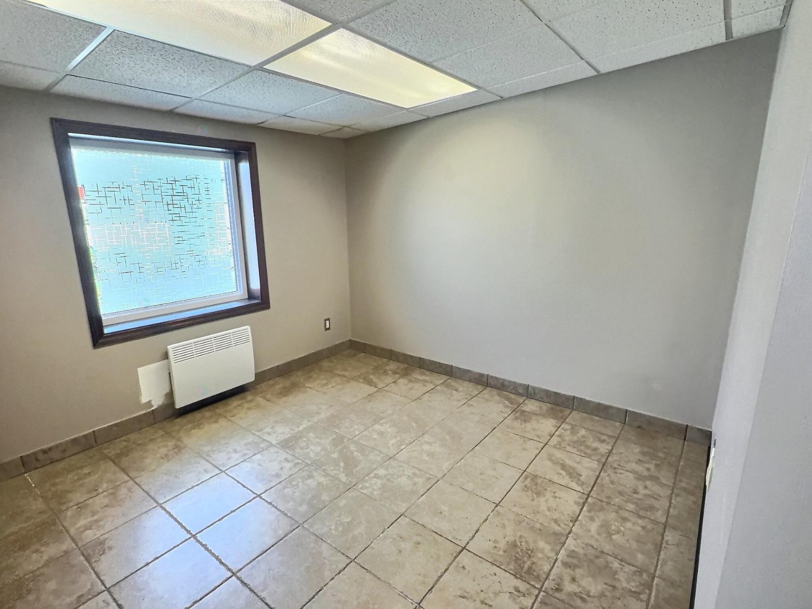 For rent: 1005 Rue Léo-Fournier, Val-d'Or, Quebec J9P0J6 - 9155659 ...