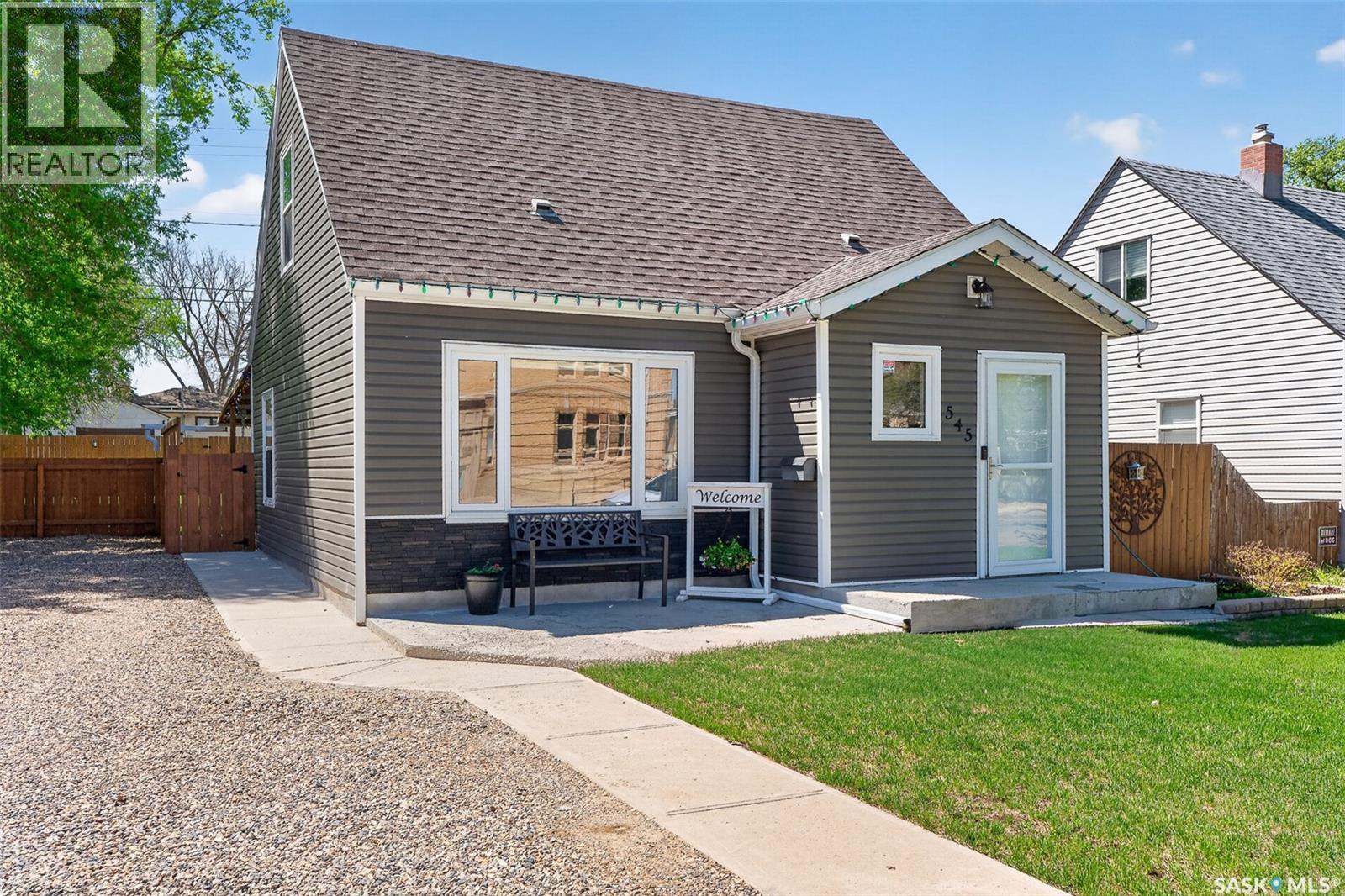 À vendre : 545 Coteau STREET W, Moose Jaw, Saskatchewan S6H5E3 ...