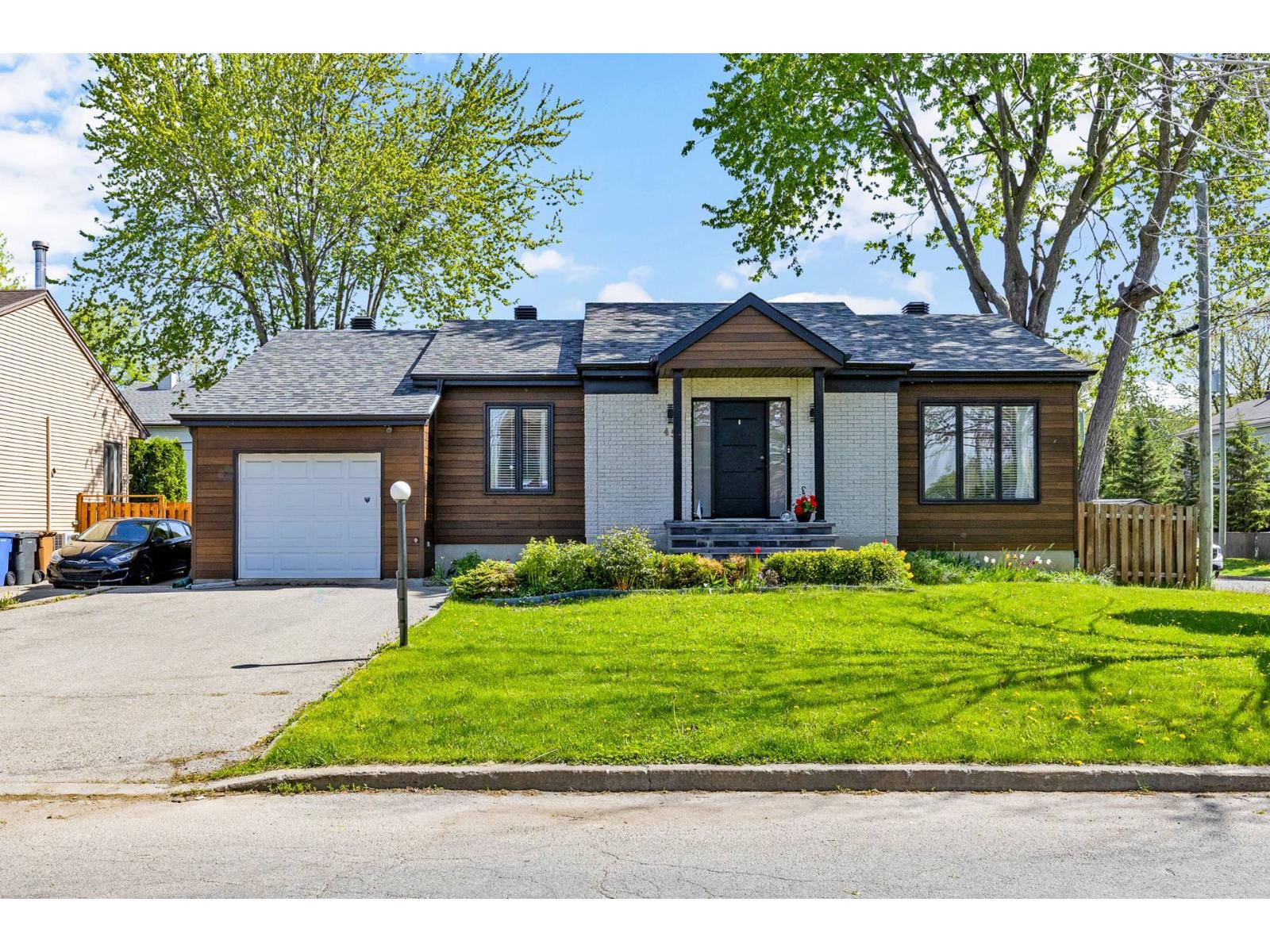 For sale: 45 Rue des Lilas, L'Île-Perrot, Quebec J7V8S6 - 24058432 ...