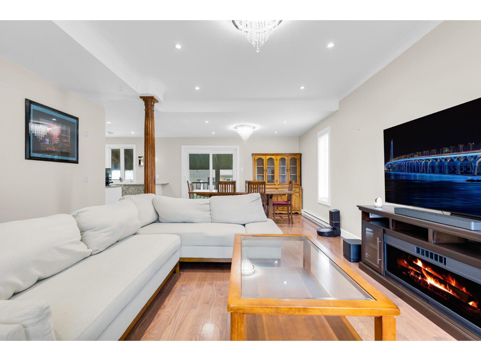 For sale: 45 Rue des Lilas, L'Île-Perrot, Quebec J7V8S6 - 24058432 ...