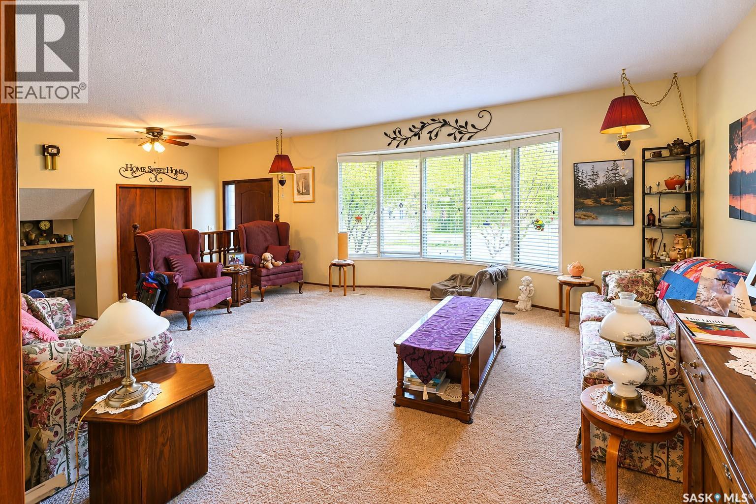 À vendre : 1010 Woodman CRESCENT, Prince Albert, Saskatchewan S6V6L6 ...