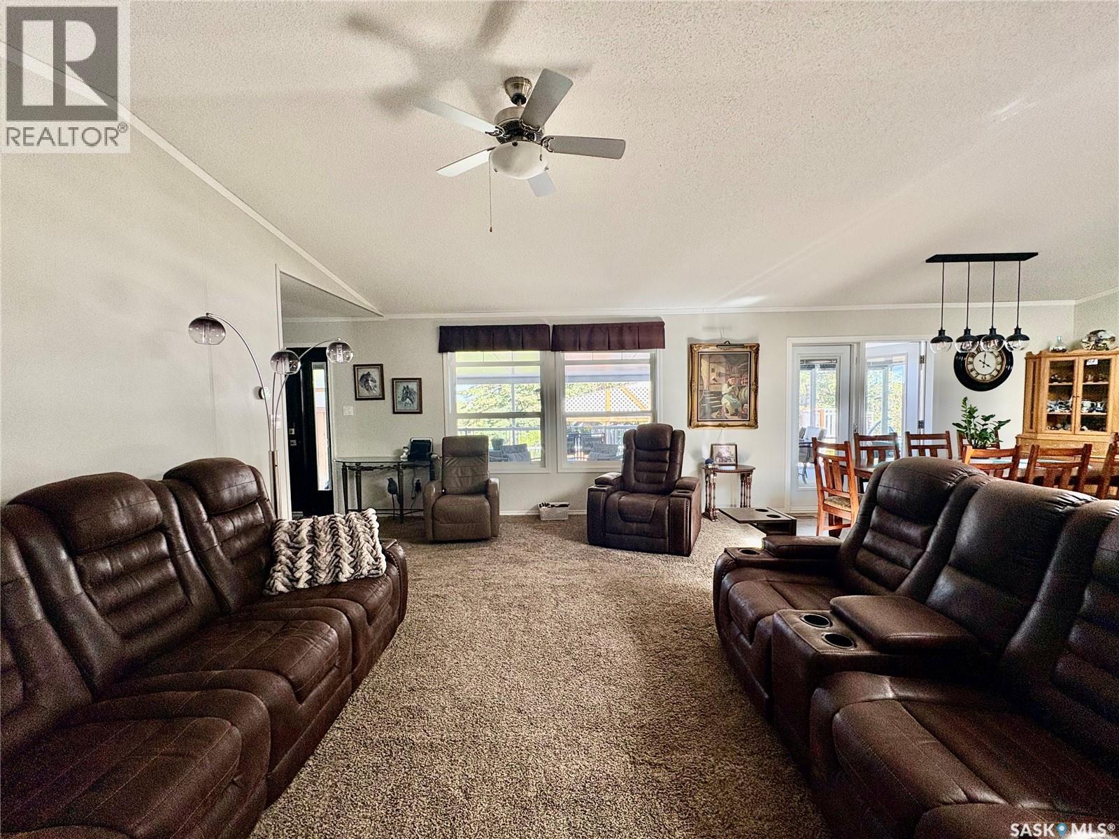 For sale: Shield Acreage, Caron Rm No. 162, Saskatchewan S6H7W6 ...