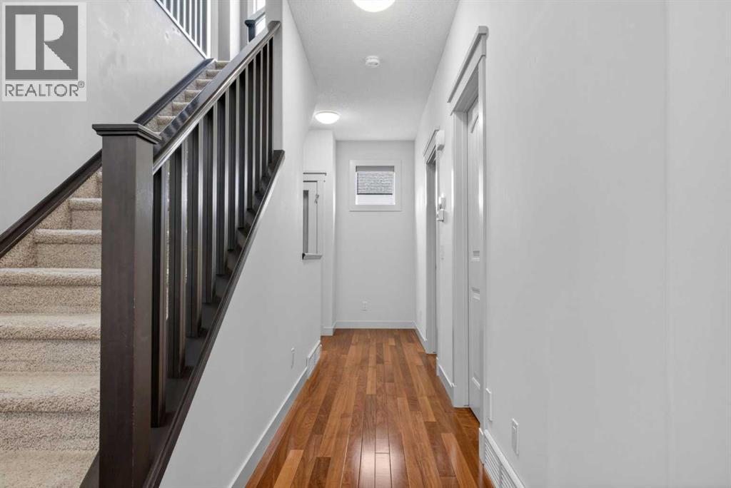 30 Cranarch Circle SE, Calgary, Alberta T1S0S3 - A2313395 | REALTOR.ca