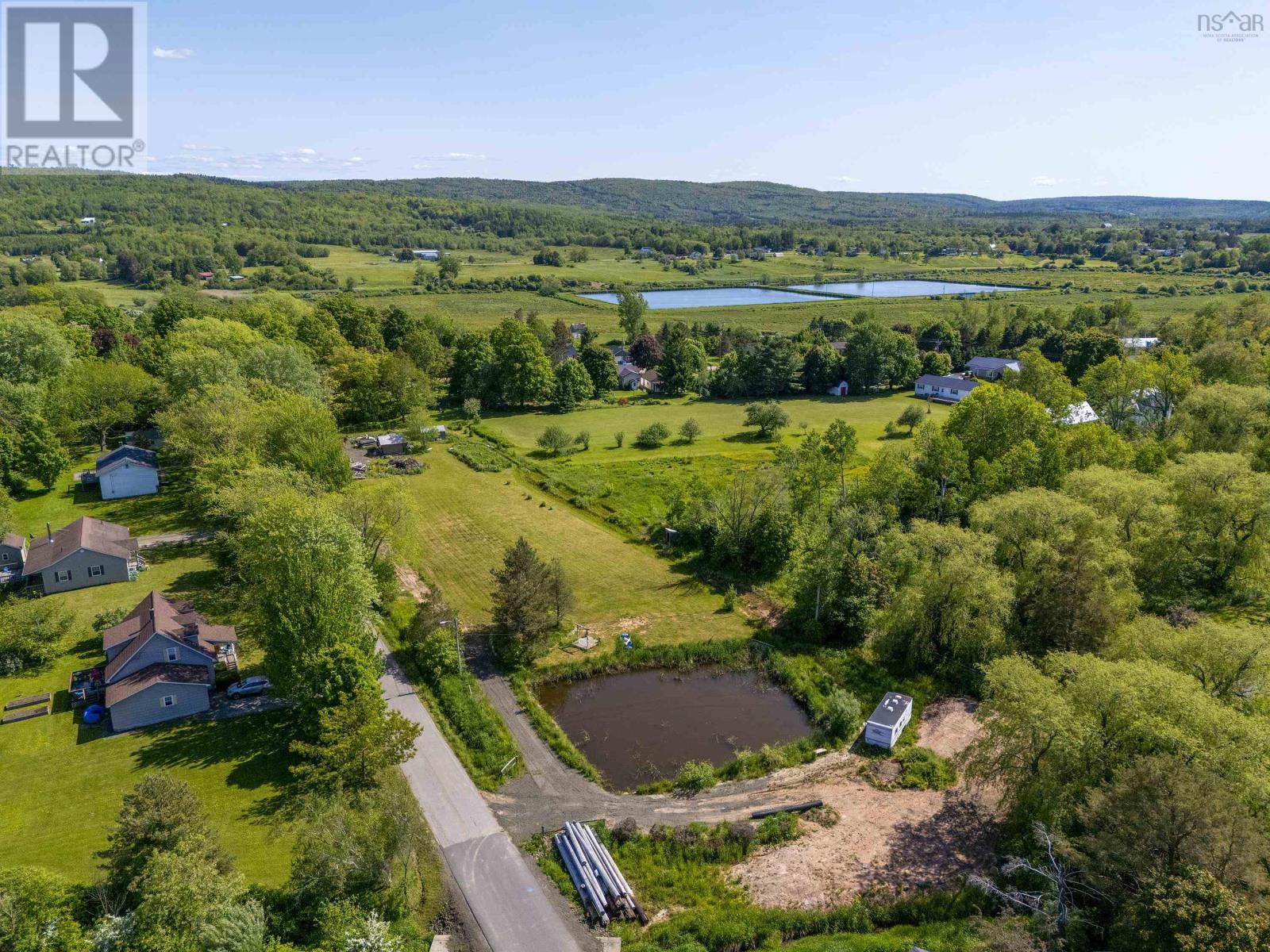 For sale: 3 Chipman Avenue, Bridgetown, Nova Scotia B0S1C0 - 202612338 ...