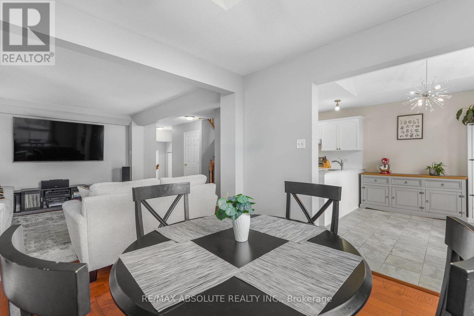 For sale: 879 PARADISE CRESCENT, Ottawa, Ontario K4A3S4 - X13198588 ...