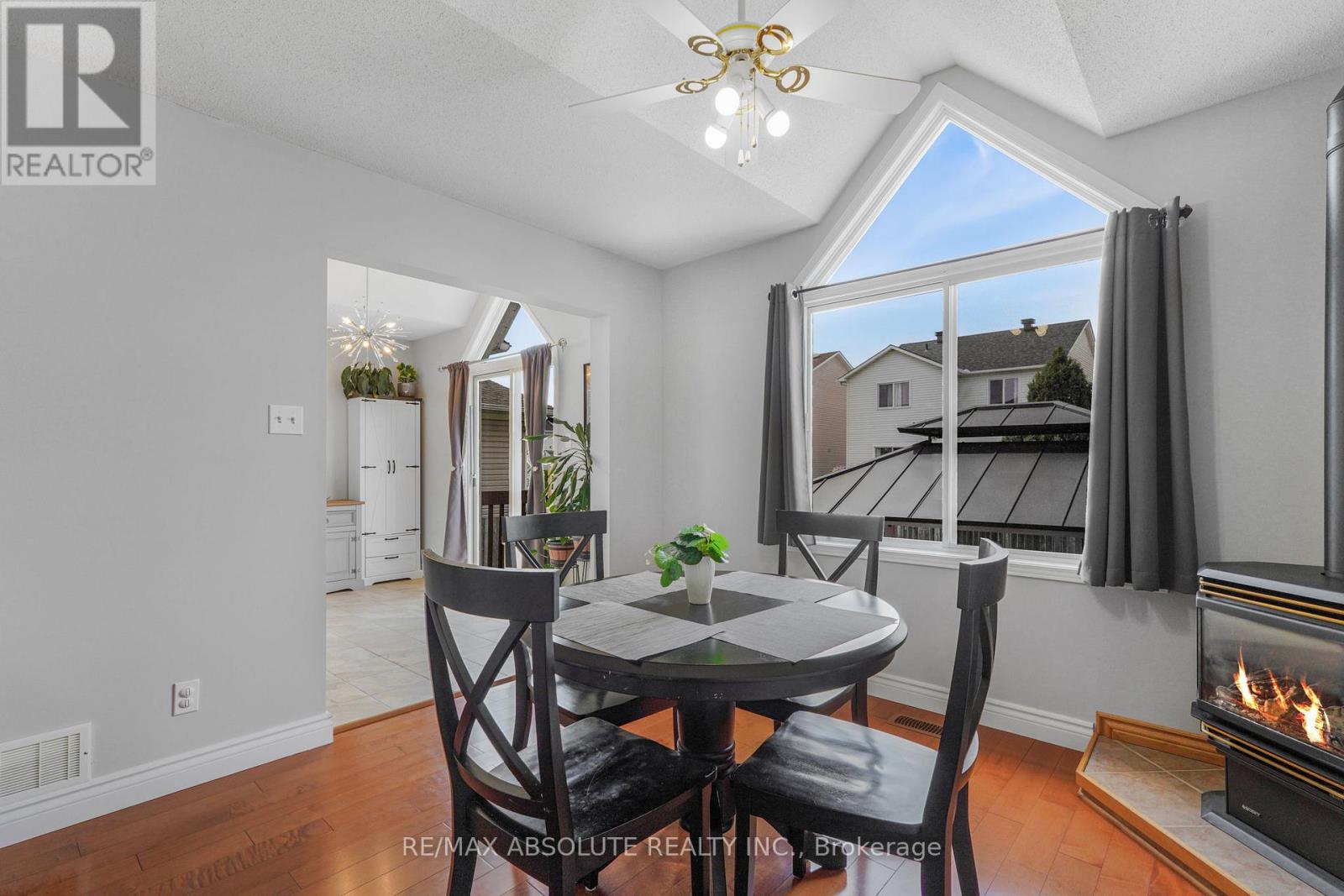 For sale: 879 PARADISE CRESCENT, Ottawa, Ontario K4A3S4 - X13198588 ...