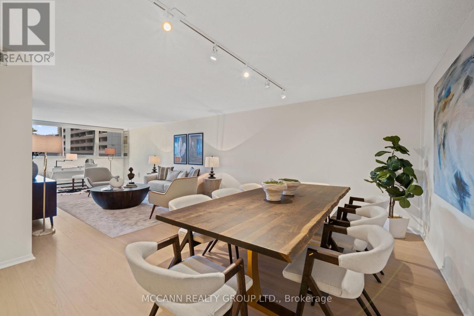 For sale: 301 - 360 BLOOR STREET E, Toronto (Rosedale-Moore Park ...