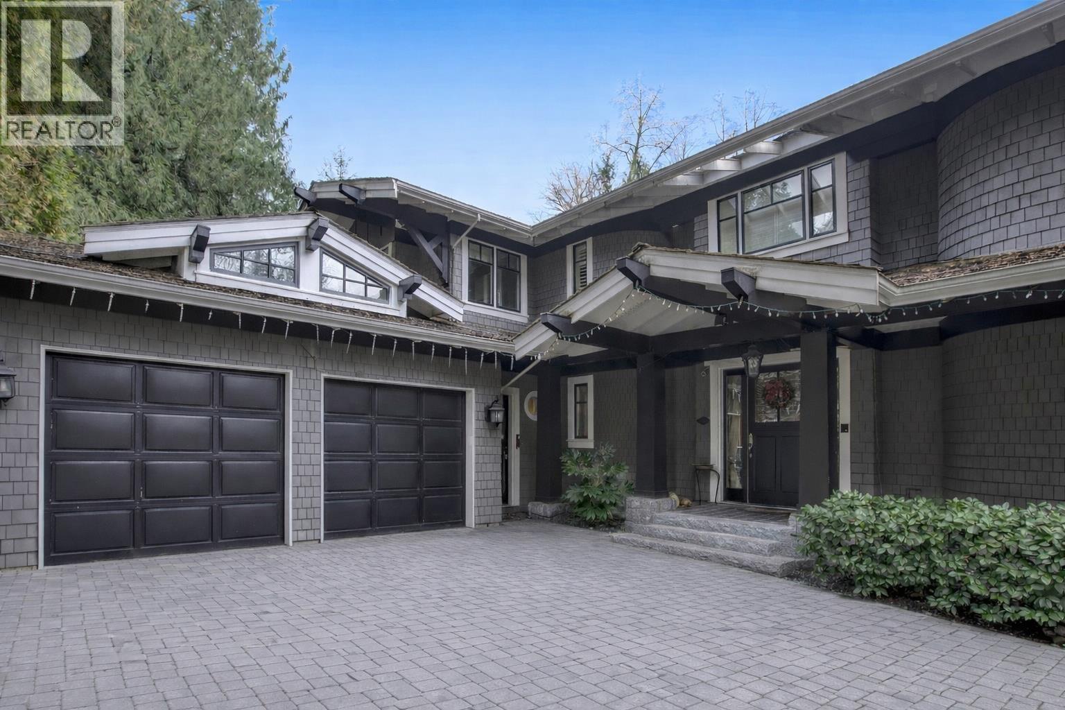 For sale: 2060 GISBY STREET, West Vancouver, British Columbia V7V4N3 ...