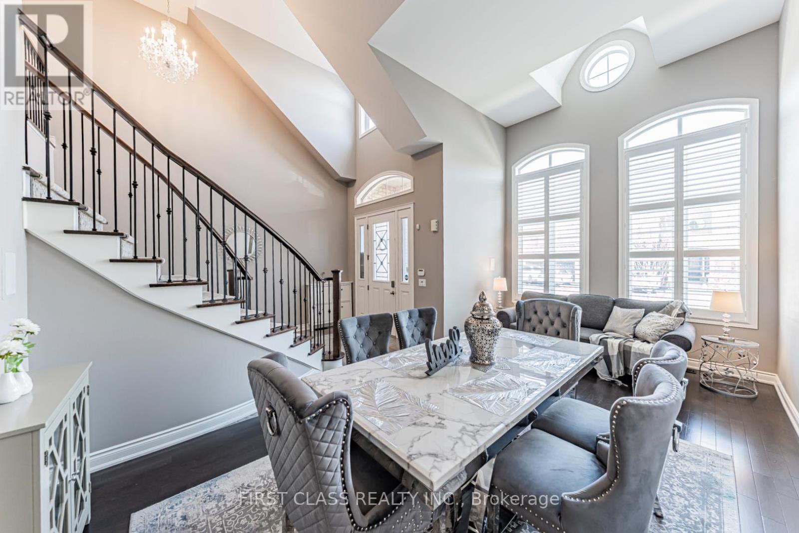 For sale: 549 DANIEL CLARKE WAY, Oakville (GO Glenorchy), Ontario ...