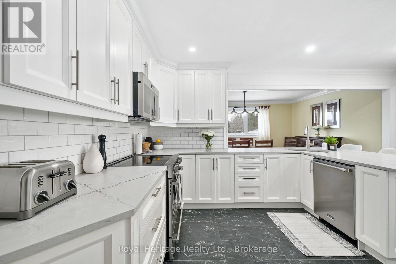 For sale: 8803 DALE ROAD, Hamilton Township, Ontario K9A4J9 - X13208820 ...