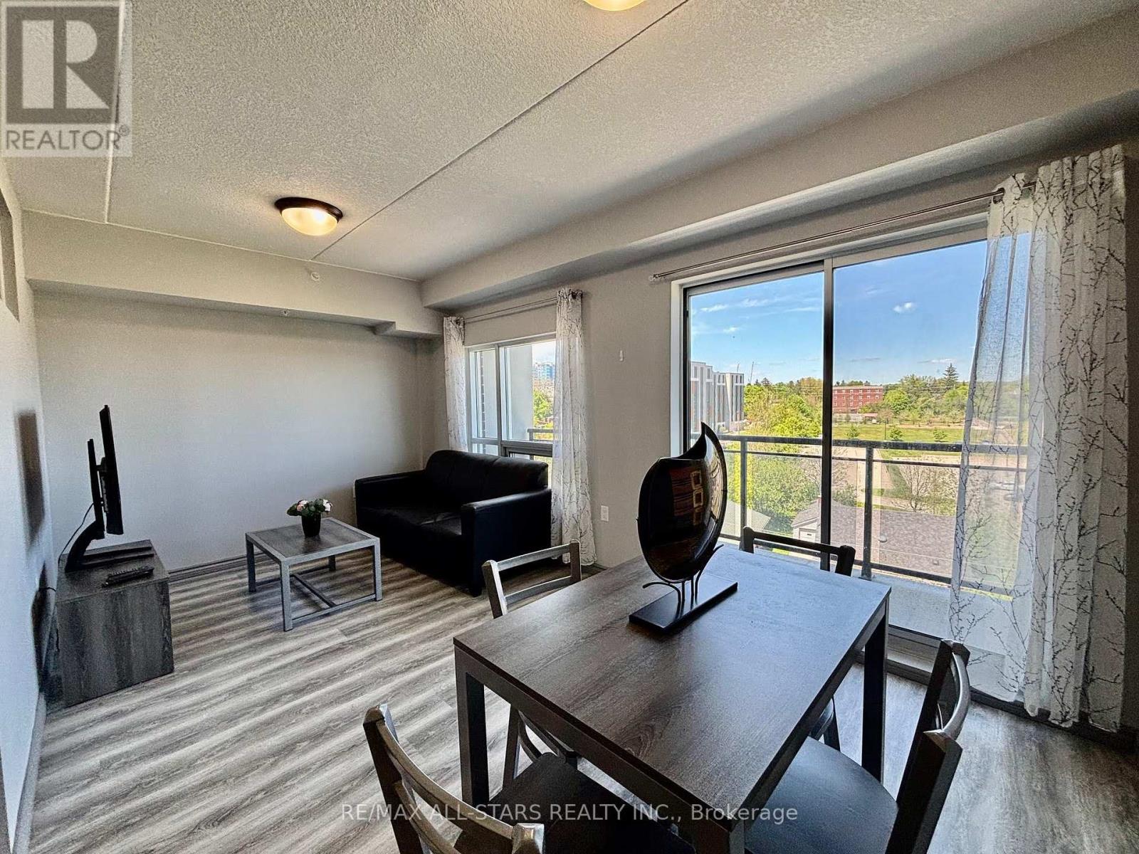 For sale: 507 - 275 LARCH STREET, Waterloo, Ontario N2L3R2 - X13208464 ...