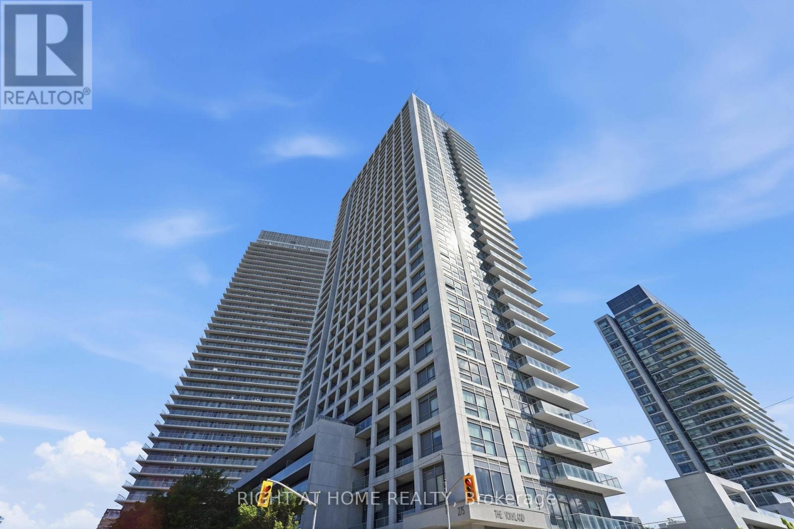 À louer : 1402 - 275 YORKLAND ROAD, Toronto (Henry Farm), Ontario ...