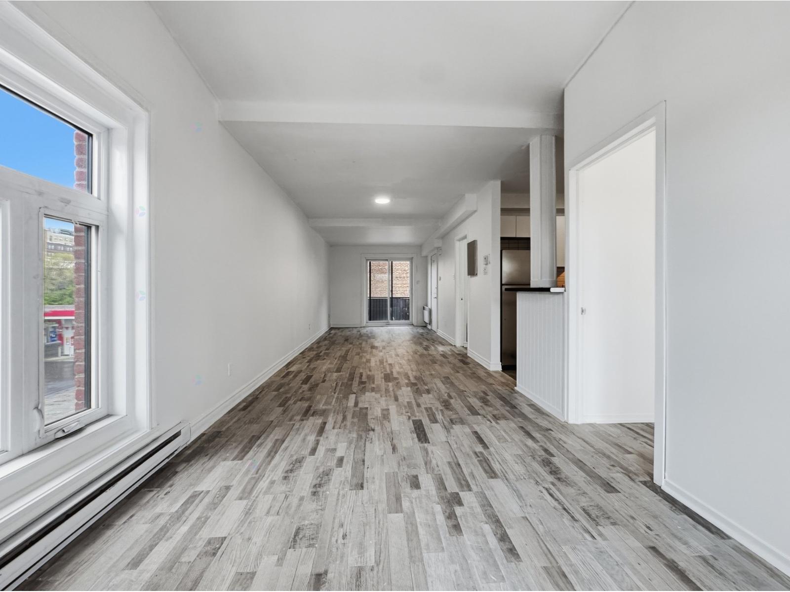 For rent: 2005 Av. Papineau, #A, Montréal (Ville-Marie), Quebec H2K4E8 ...