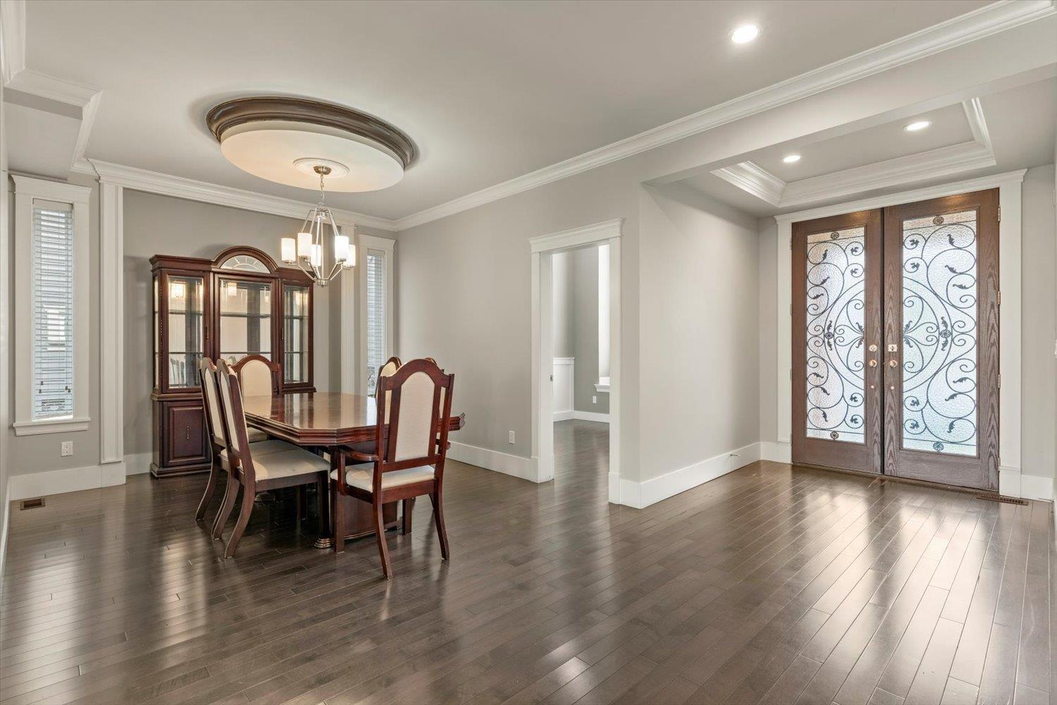 For sale: 2112 MERLOT BOULEVARD, Abbotsford, British Columbia V4X0A6 ...