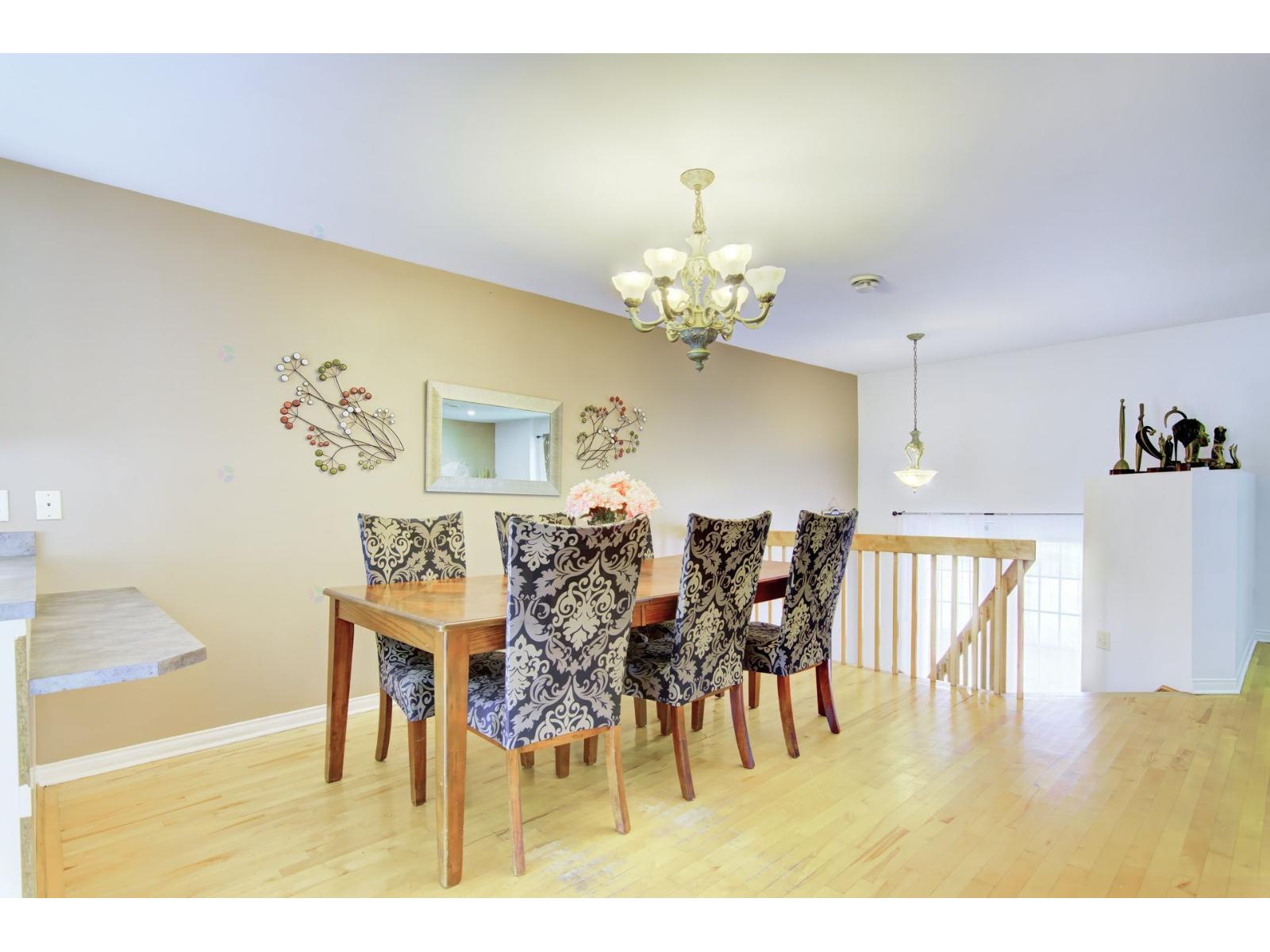 For sale: 1440 Rue de l'Harmonie, Laval (Saint-François), Quebec H7A4E6 ...