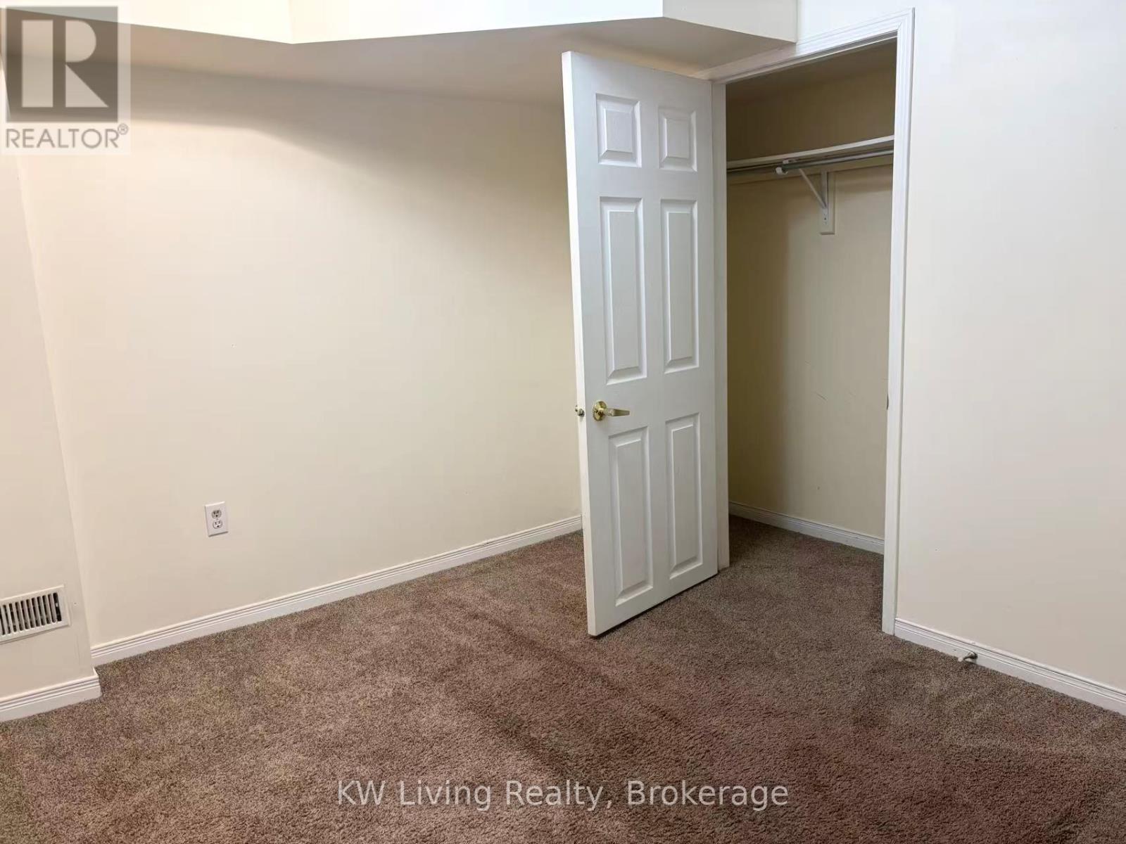 For rent: BASEMENT - 73 SAN GABRIELE PLACE, Toronto (Humber Summit ...